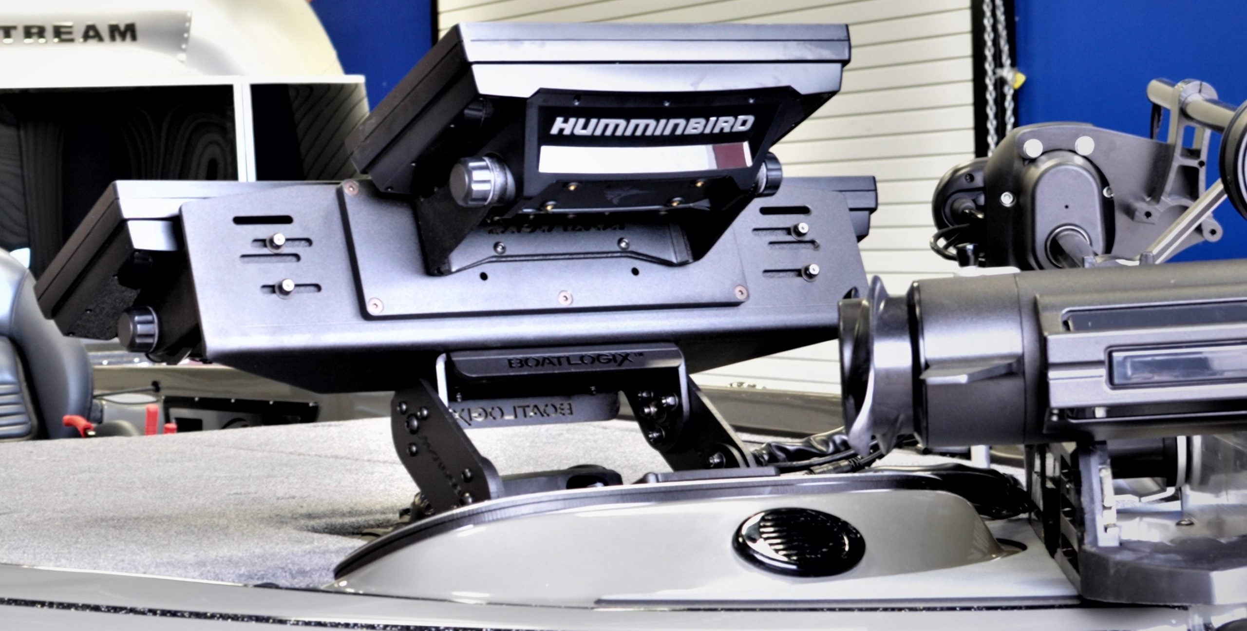 Triple Bow Panel Mount — Boatlogix